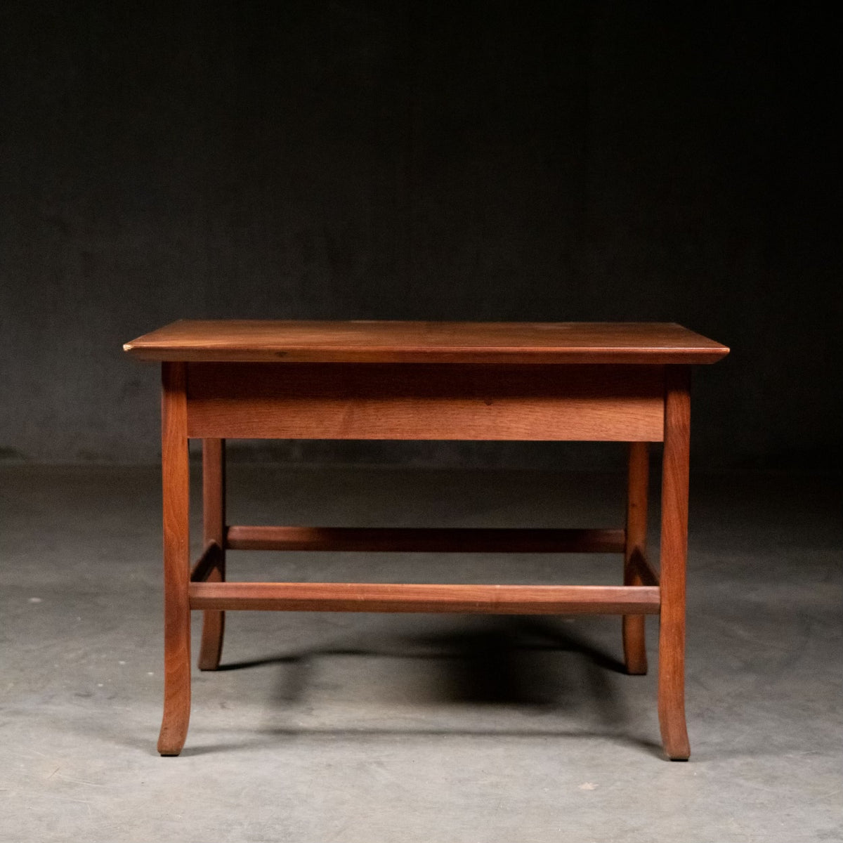 Mcm teak side table with drawer – Scott Landon Antiques and Interiors