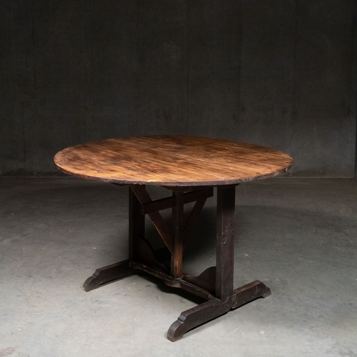 French Vintner's Wine Tasting Table with Tilt-Top & Butterfly Wedge Su ...