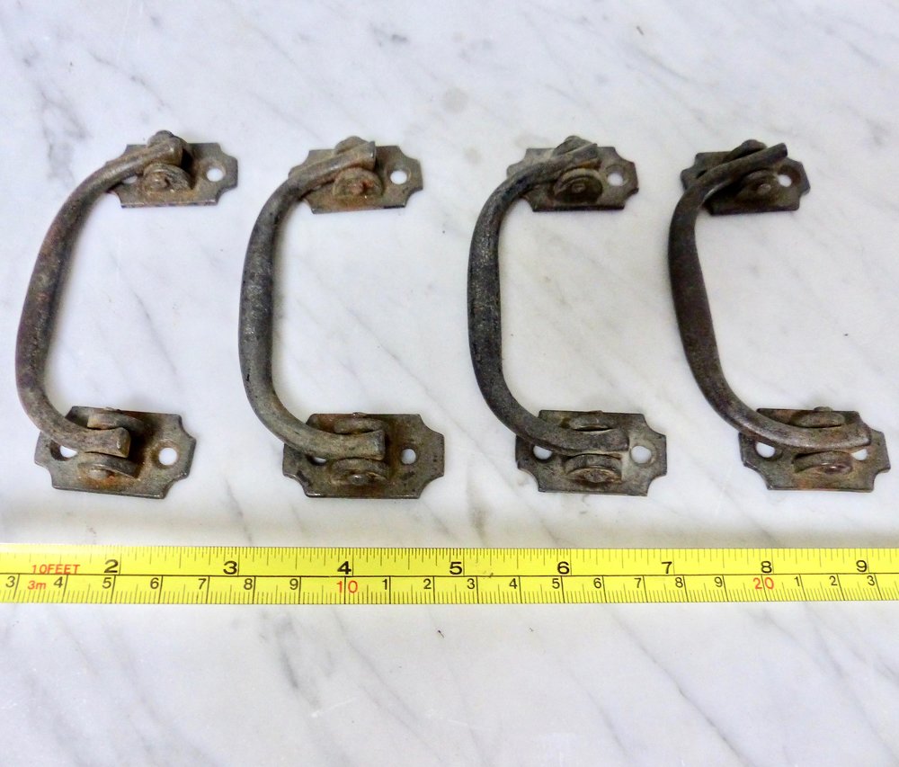 1900 Cast Steel Molded Handles
