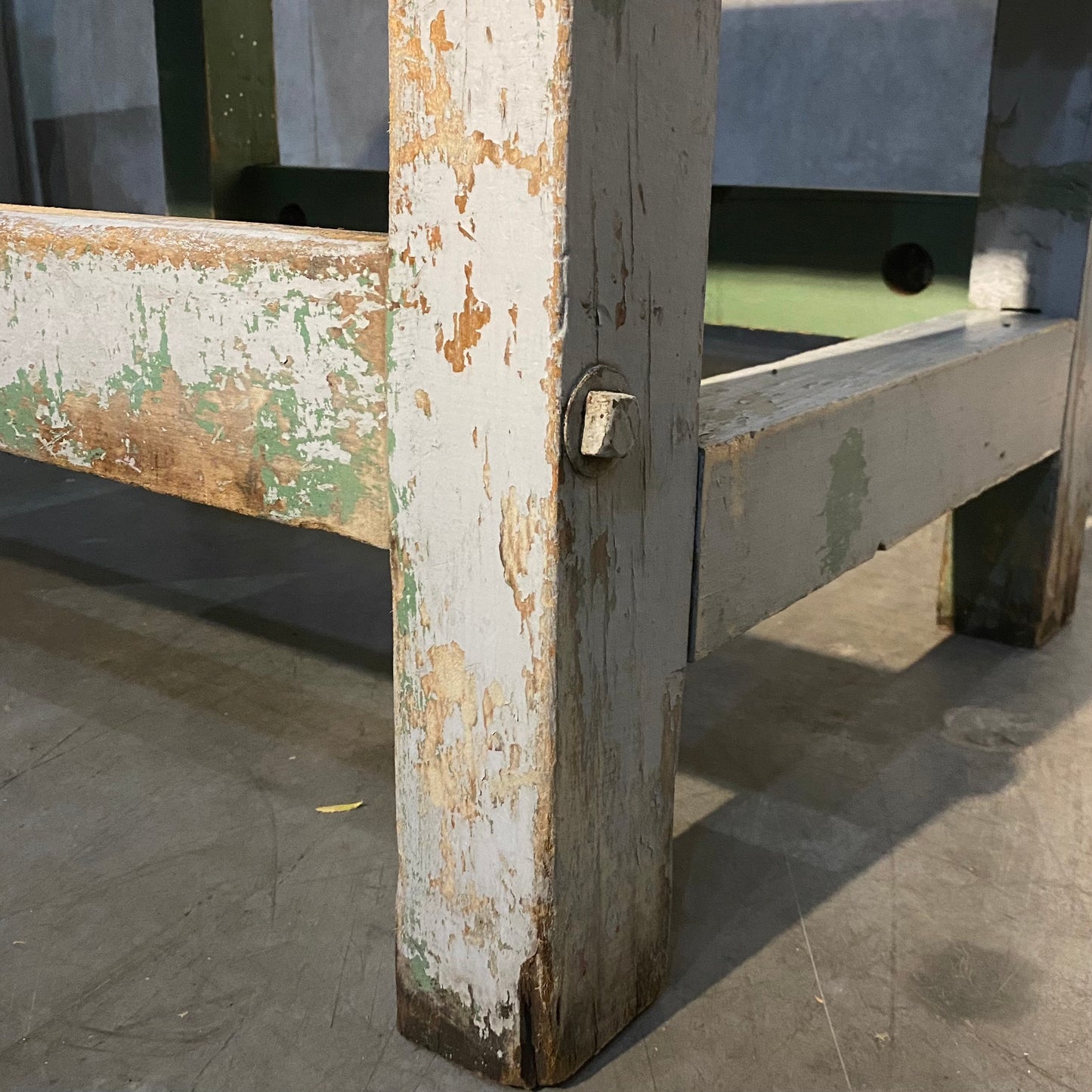 1920 Industrial Wooden Work Carpenters Bench